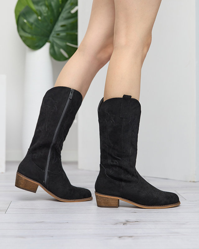 Dámské zateplené kozačky do půli lýtek s černou výšivkou v barvě ...